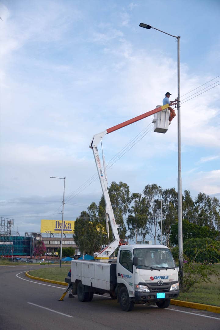 Instalan nuevas luminarias en el municipio Caroní del estado Bolívar ...